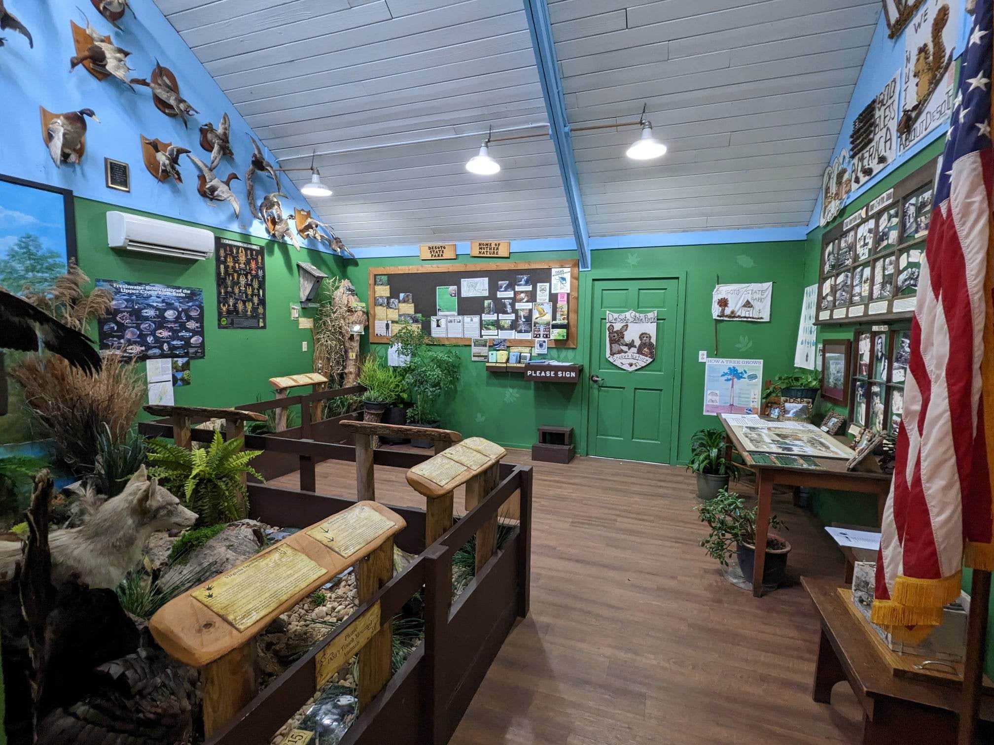 Benefield Interpretive Center | Alapark